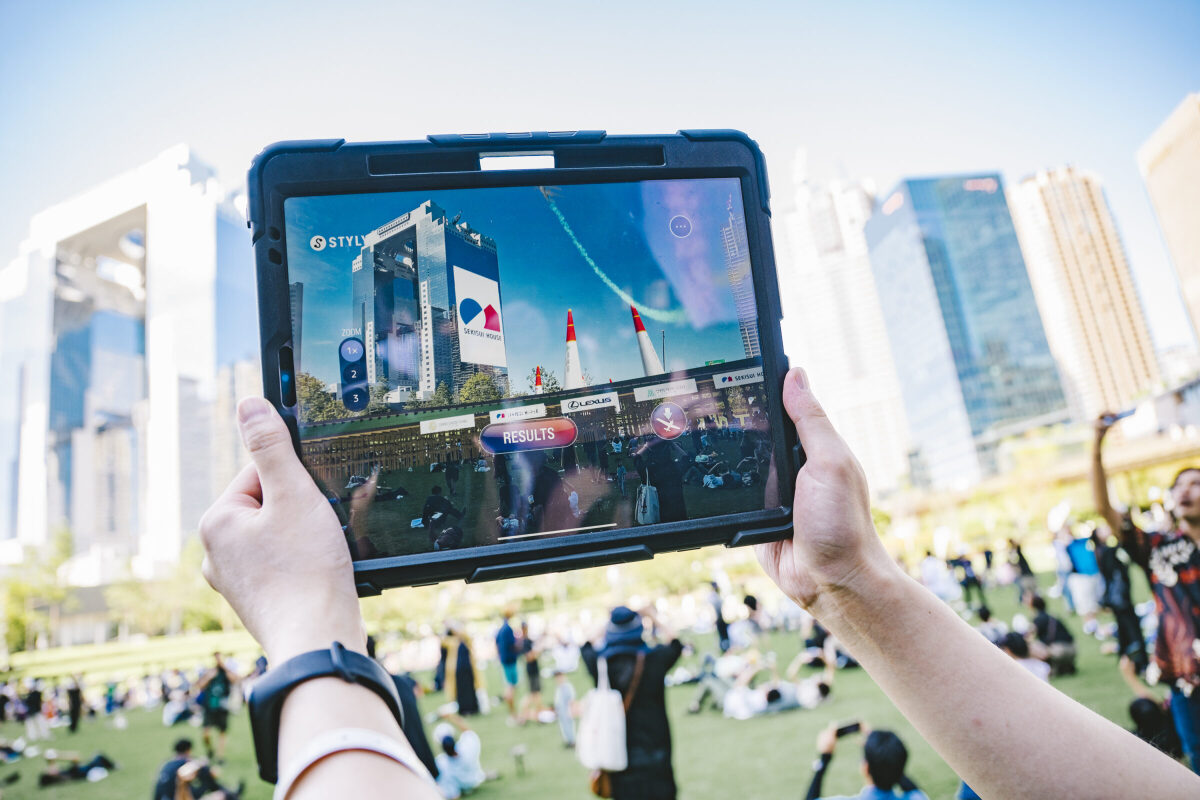 AR観戦に多くの観客が熱狂！“空飛ぶレース機”が大阪の街を駆け抜けた｜AIR RACE X 2025シリーズ最終戦が関西初開催 | 株式会社STYLY